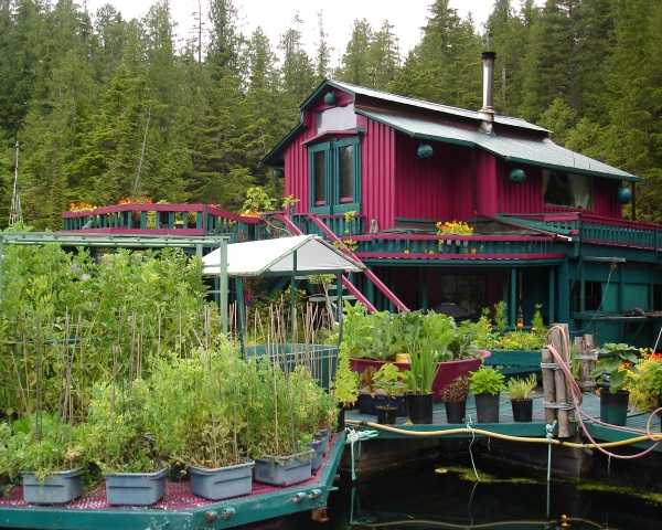 DIY Island: Living Offshore & Off The Grid - WebEcoist