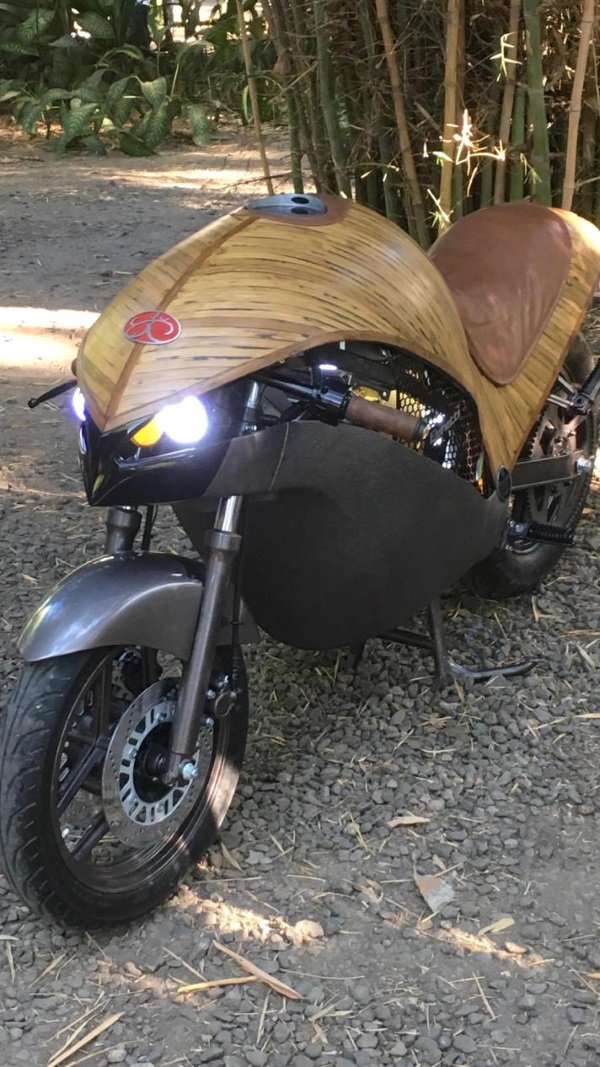 Wood Chopper: Banatti's Bamboo-Bodied Motorcycle - WebEcoist