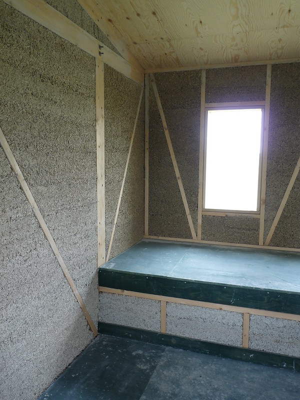 Glad Clad: Hemp Fiber Sheets Make Walls Green - WebEcoist