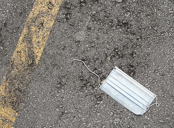 Lost Gasp: An Environmental Plague Of Trashed Face Masks - WebEcoist