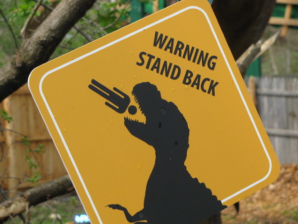 Crunch Time: 10 'Do Not Feed The Animals' Zoo Signs - WebEcoist